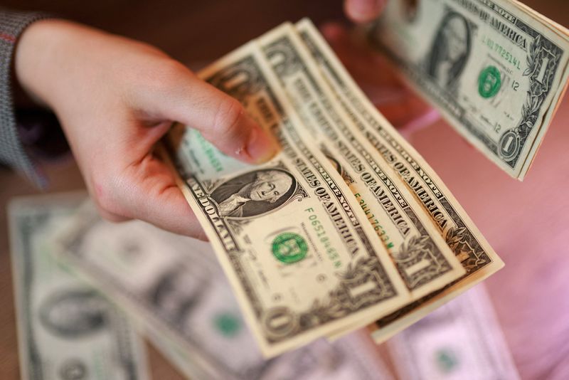 Dollar on defensive as markets hope for best on Middle East