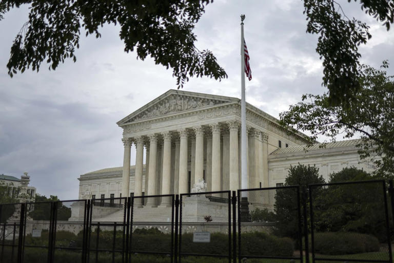 ‘We’re not part of the political process’: Chief Justice John Roberts ...