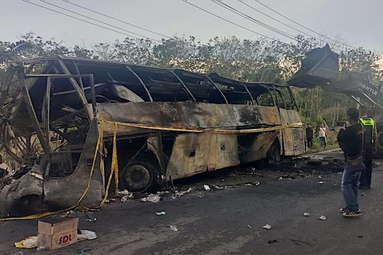 Indonesia bus crash: 16 dead after oil tanker fire engulfs bus on ...