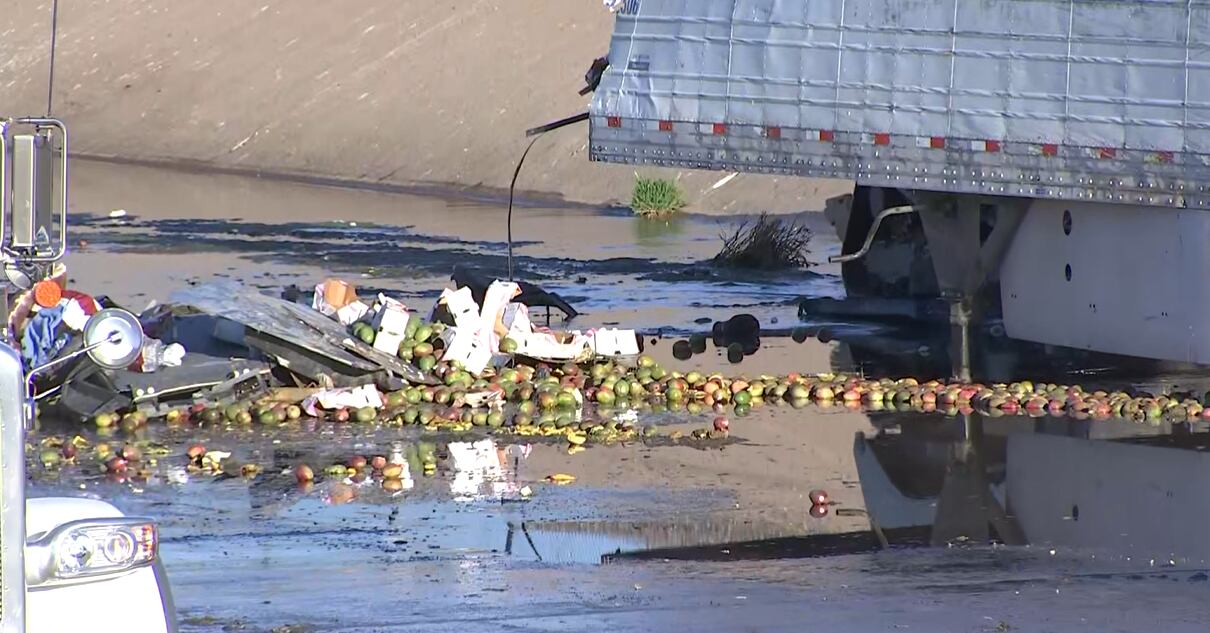 Mangoes spill on freeway on-ramp in Avondale crash