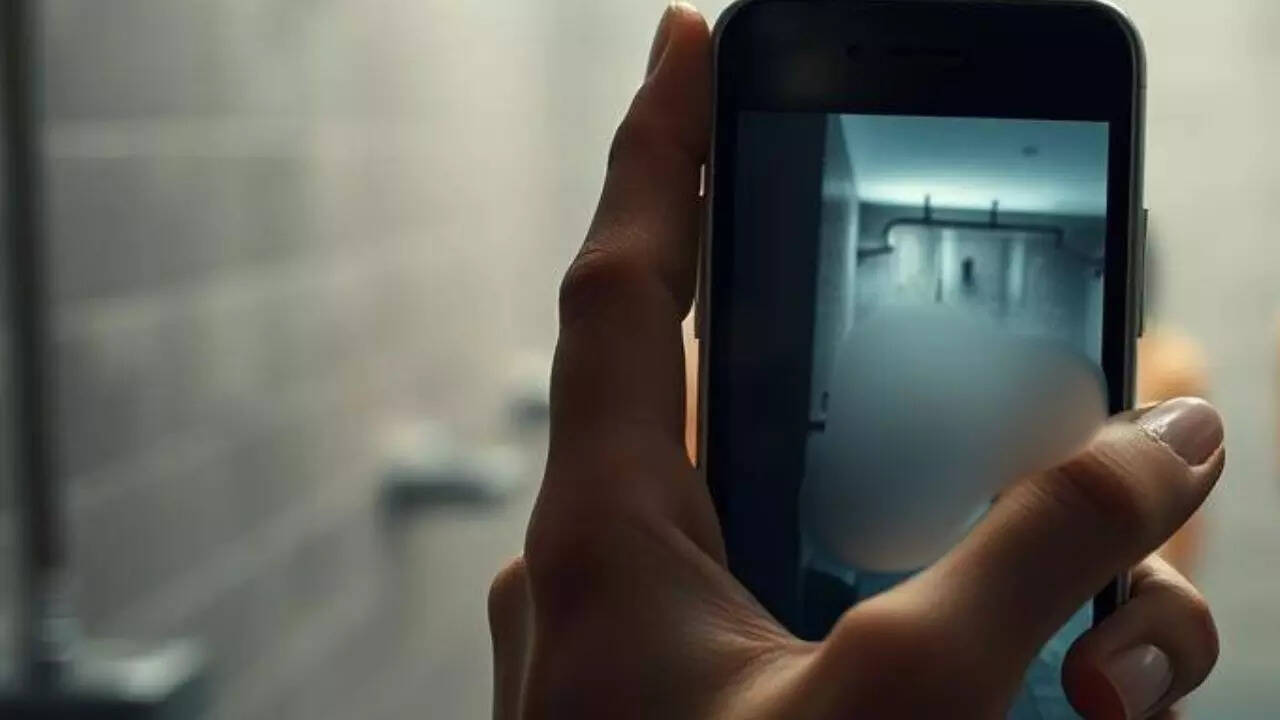 Bengaluru techie spots neighbour filming her while bathing, fears ...