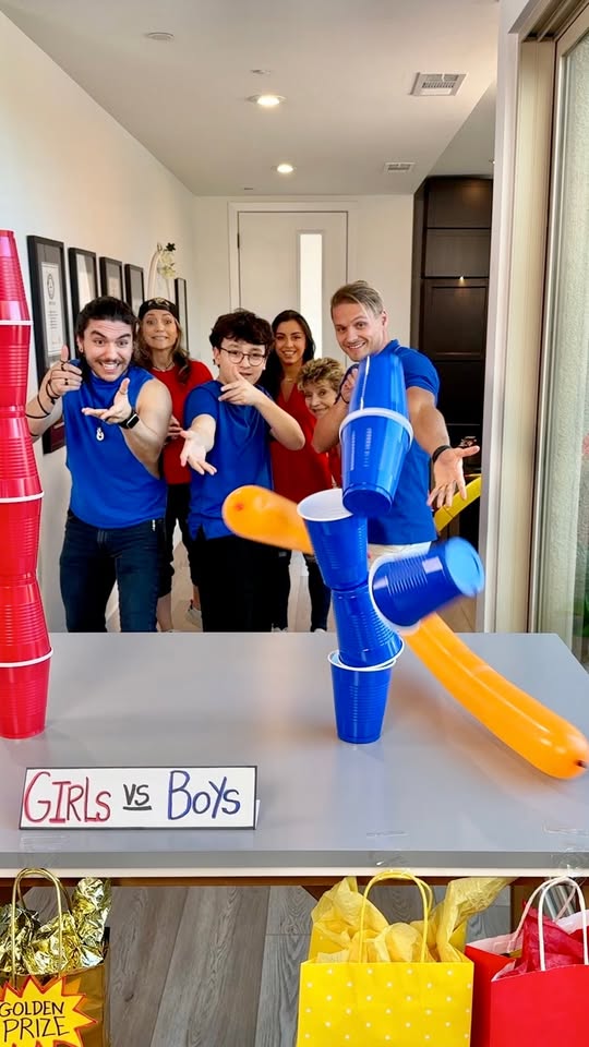 Balloon pop battle for the ultimate prize