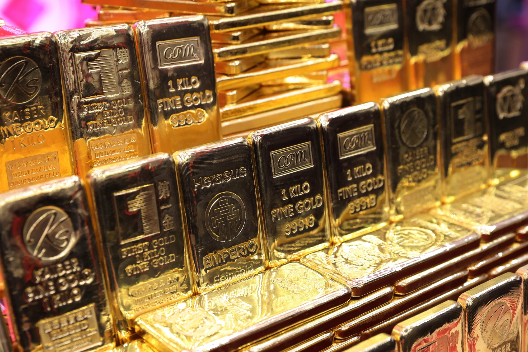 Hong Kong sharpens commodities hub ambitions with mediation and yuan push