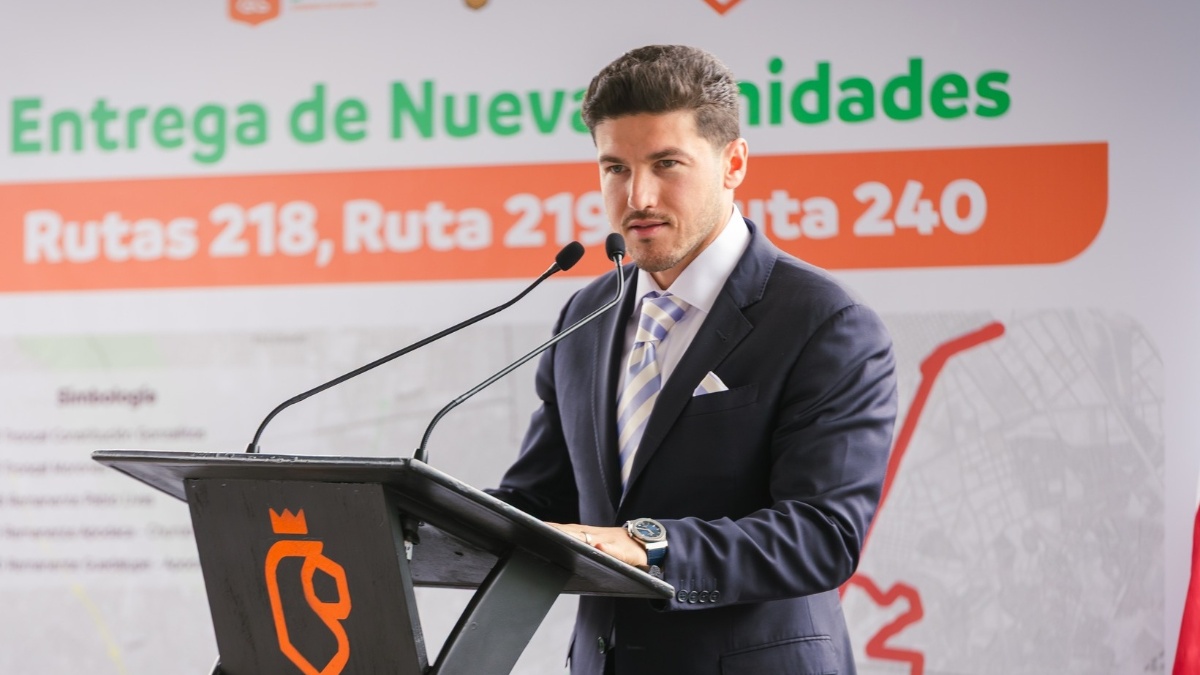 ¡Atención, mamás de Nuevo León! Samuel García anuncia transporte ...