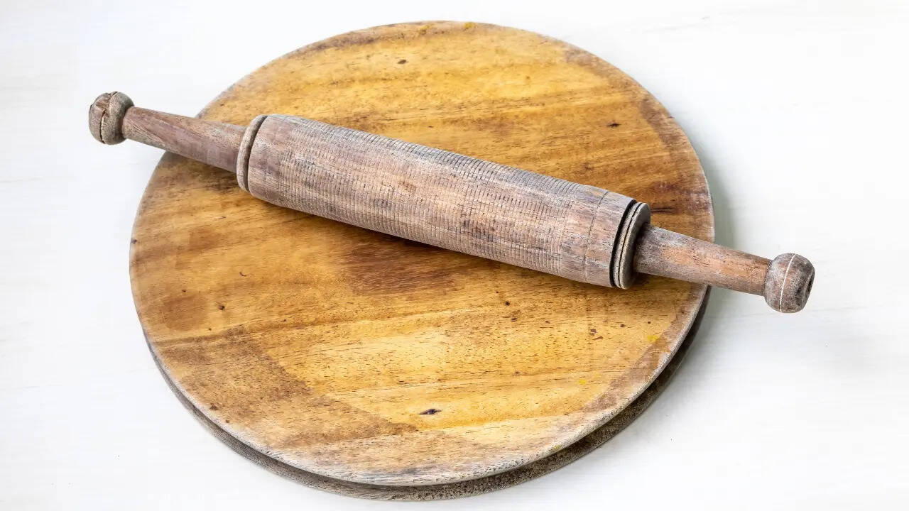 Wooden vs marble chakla belan: Which one is better and tips to improve ...