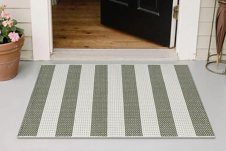 3 long-gone patio trends that make your space look outdated, and how to ...