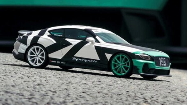 Bentley reveals Full Send livery with miniature scales models