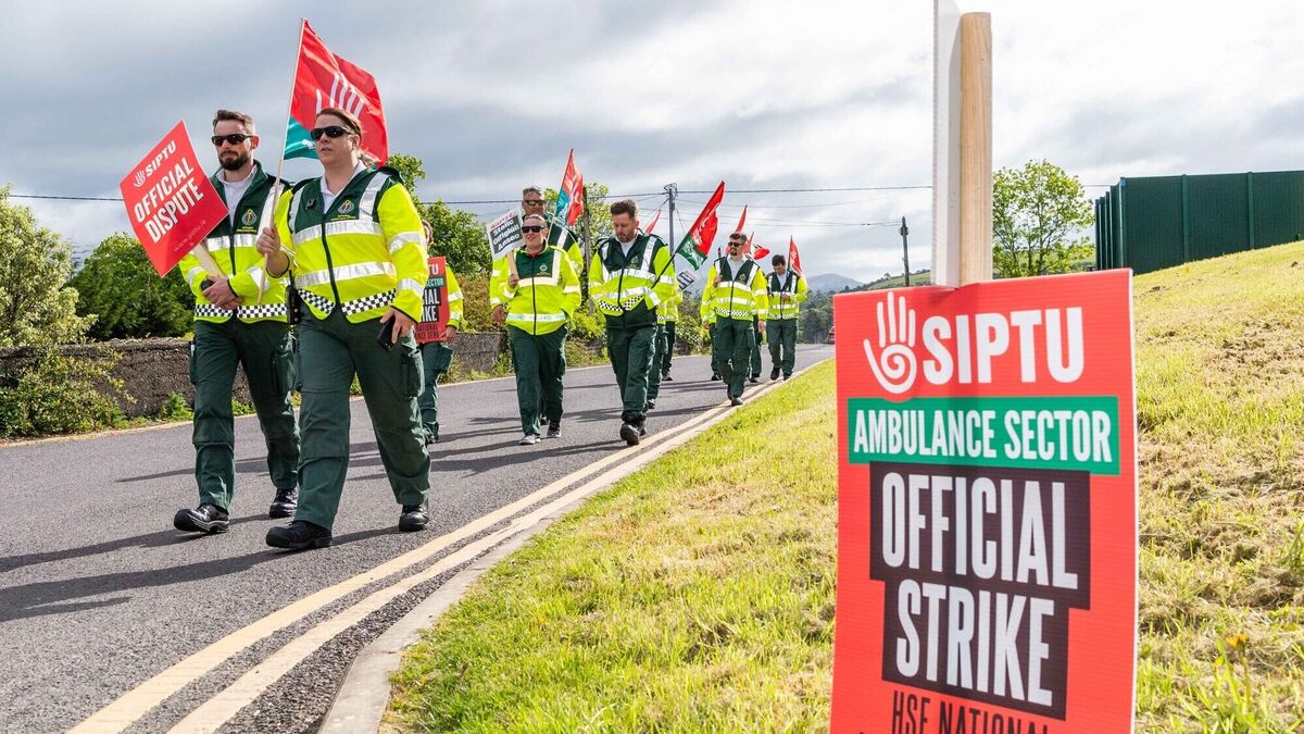 Nationwide ambulance 24-hour strike begins as paramedics demand pay ...