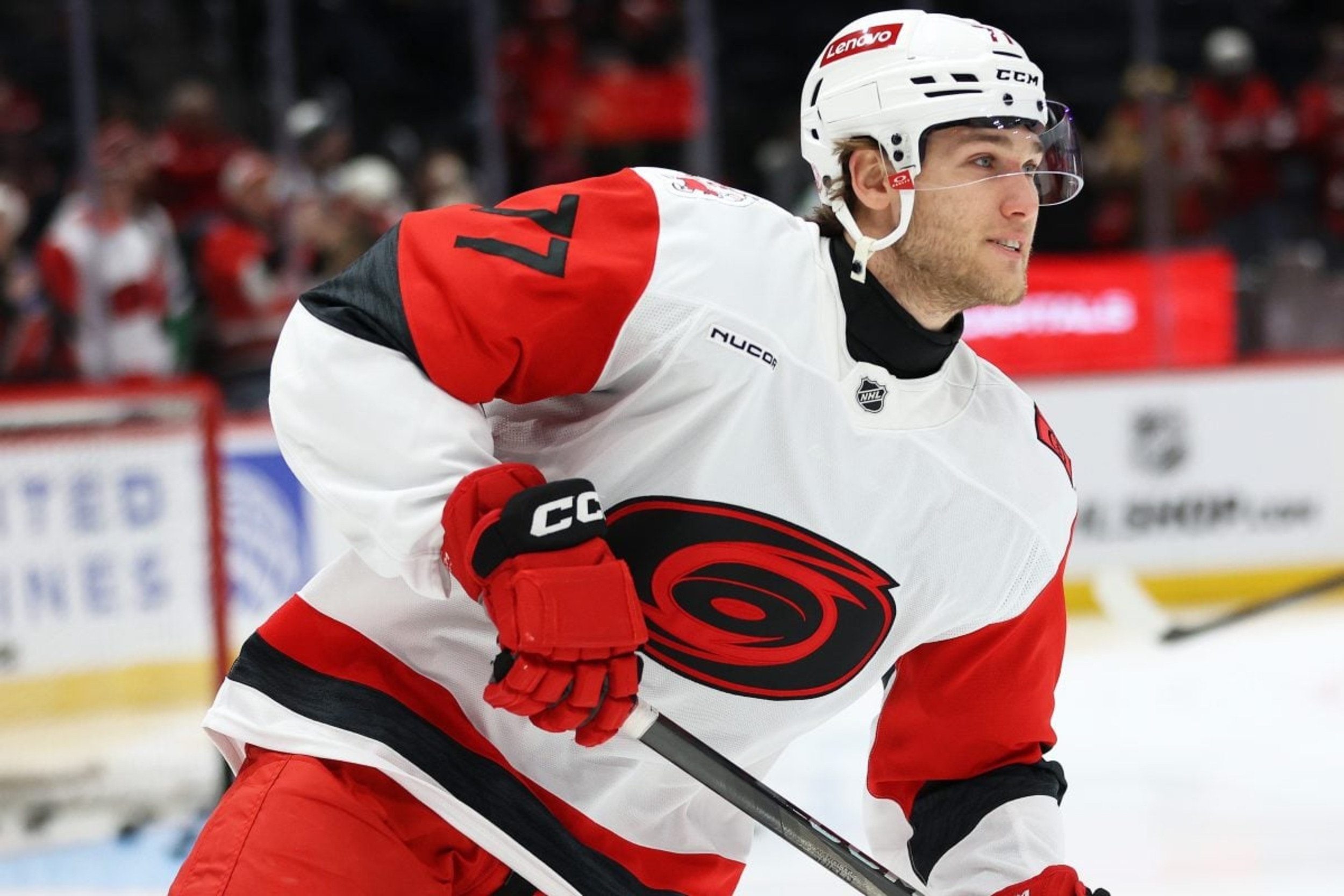 Hurricanes solidify center depth with Mark Jankowski contract extension