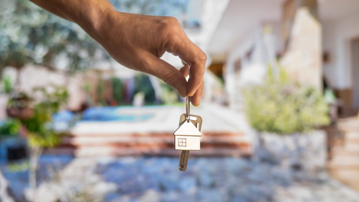 The benefits of first-time buyers accessing pensions early – and the risks