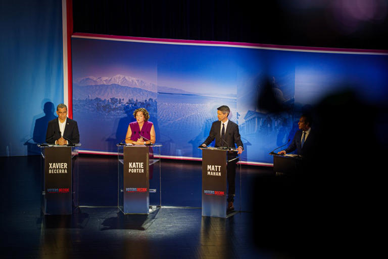 Panicked California Democrats are pushing a risky strategy: Wait ’til ...