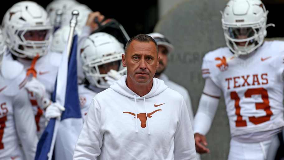 'Anonymous' P4 coach just took a laughably delusional jab at Texas football