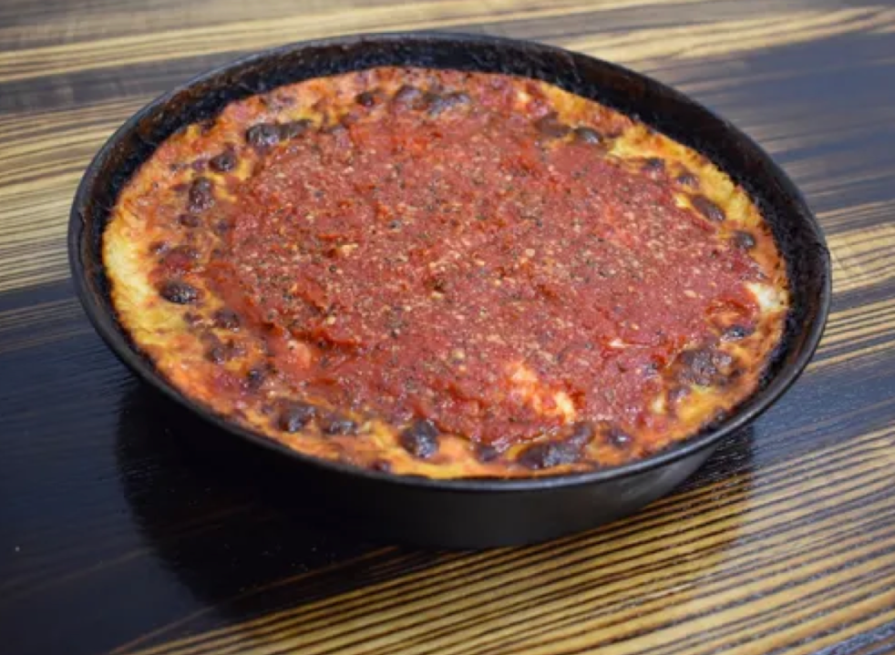 7 best pan pizzas in America, according to diners