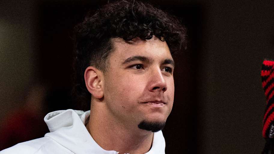 Dylan Raiola stops short of calling Oregon 'Quarterback University'
