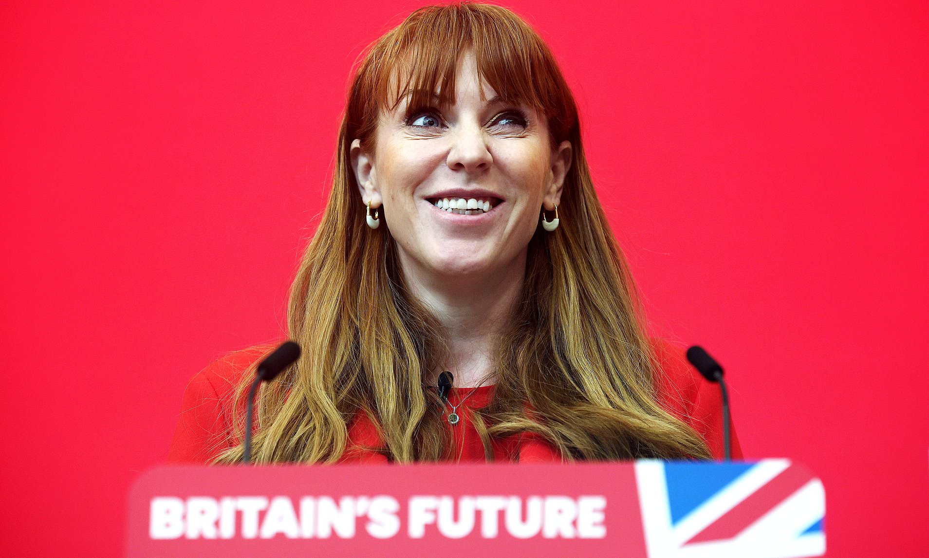 Angela Rayner tells Labour MPs she is ready to run for the leadership ...