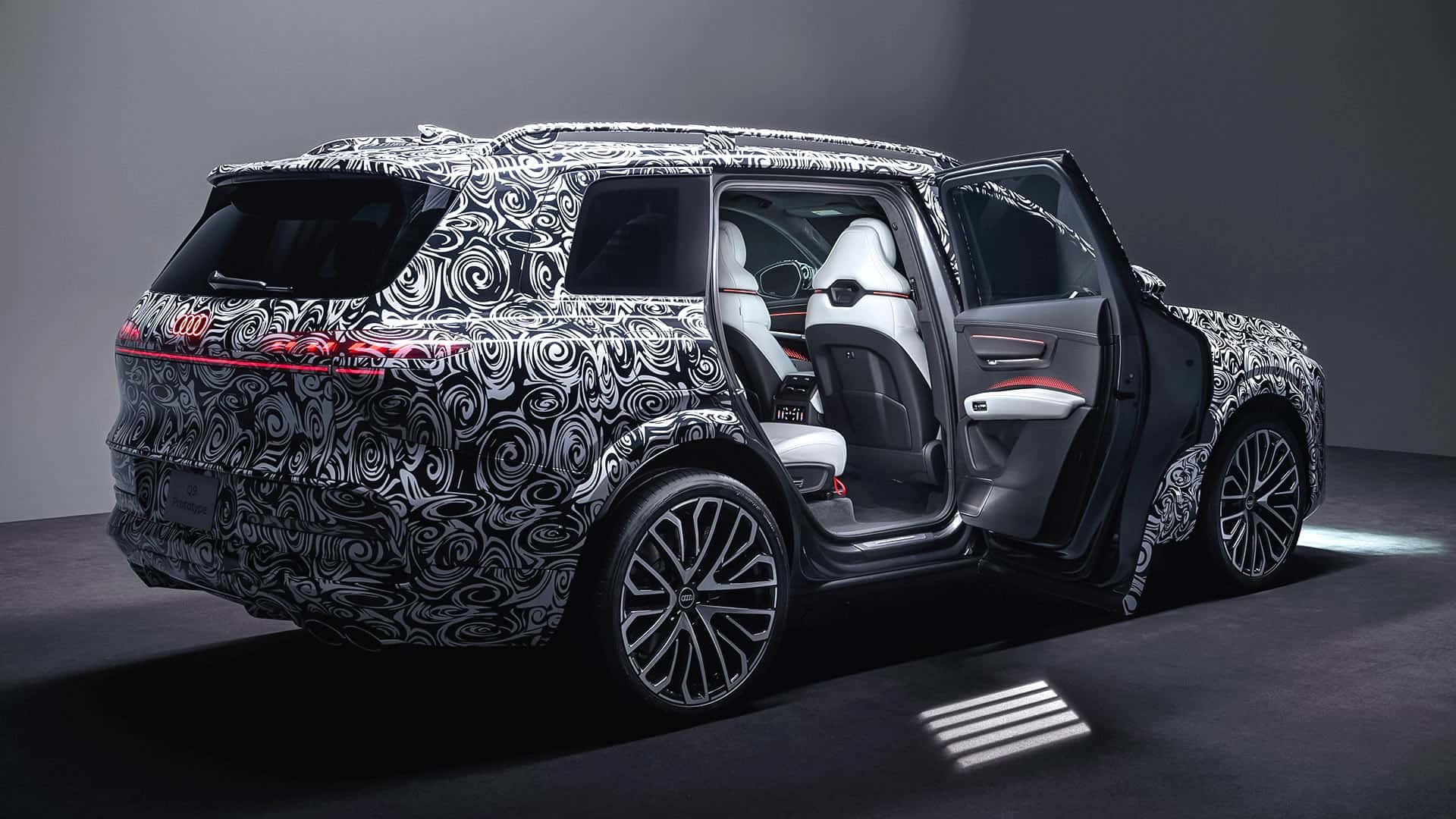 Audi Q9: veja como é o luxuoso interior do SUV de 7 lugares que chega ...