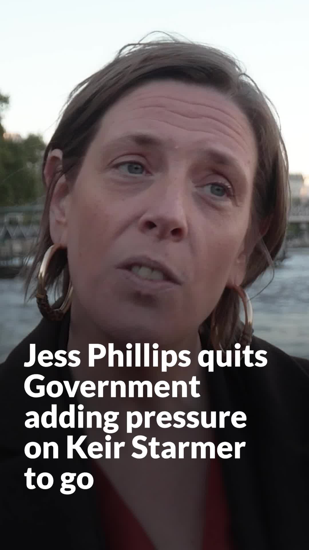 Jess Phillips quits government adding pressure on Keir Starmer to go