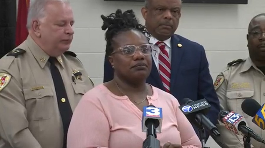 Please, please, please: Mother of slain teen pleads for justice in ...