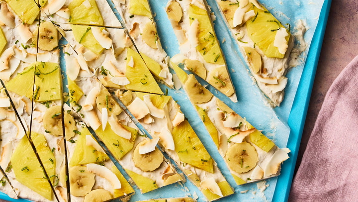 How to make pineapple coconut yogurt bark