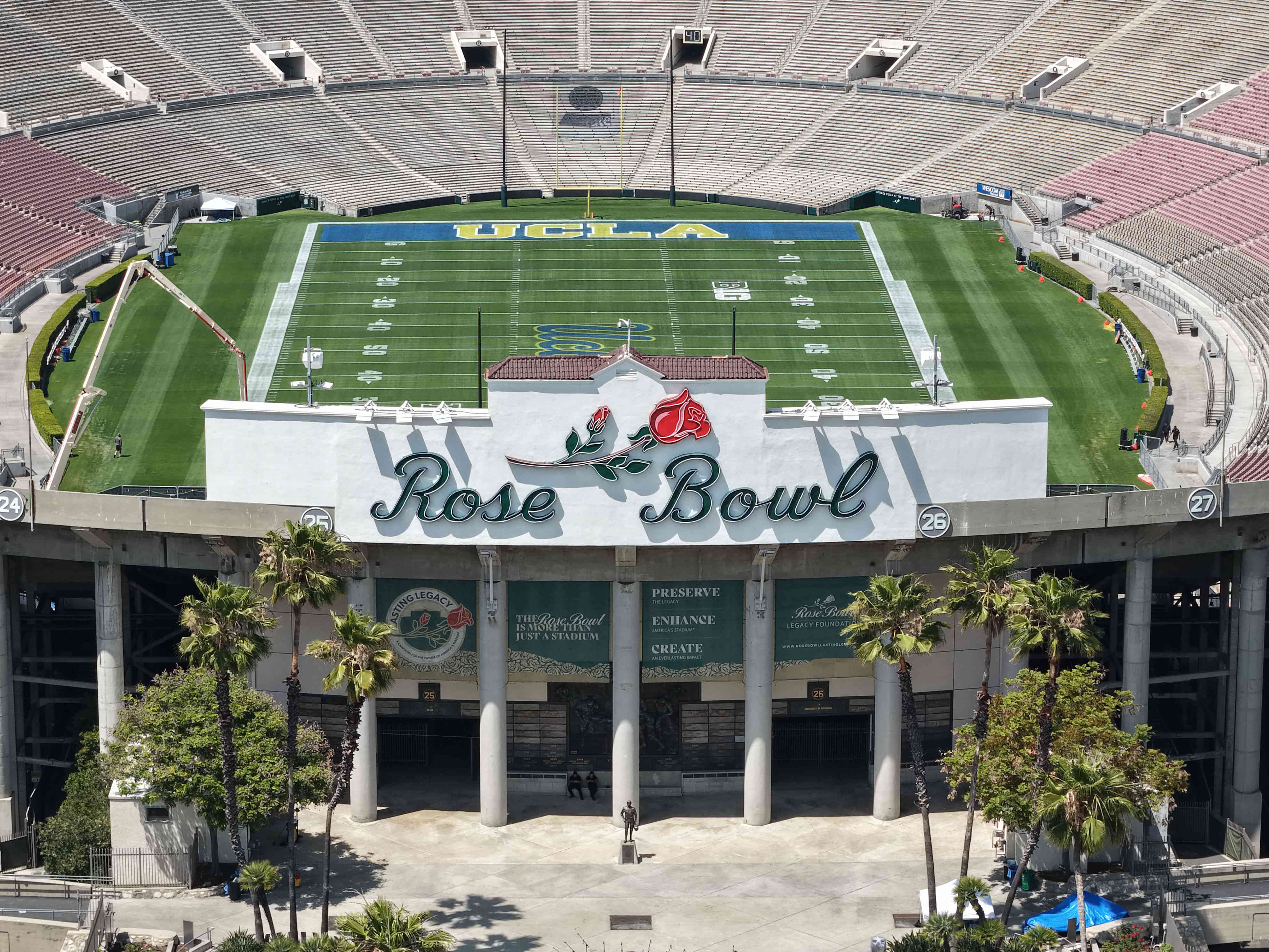 UCLA football hosts running backs Carter Hanson and Kingston Celifie