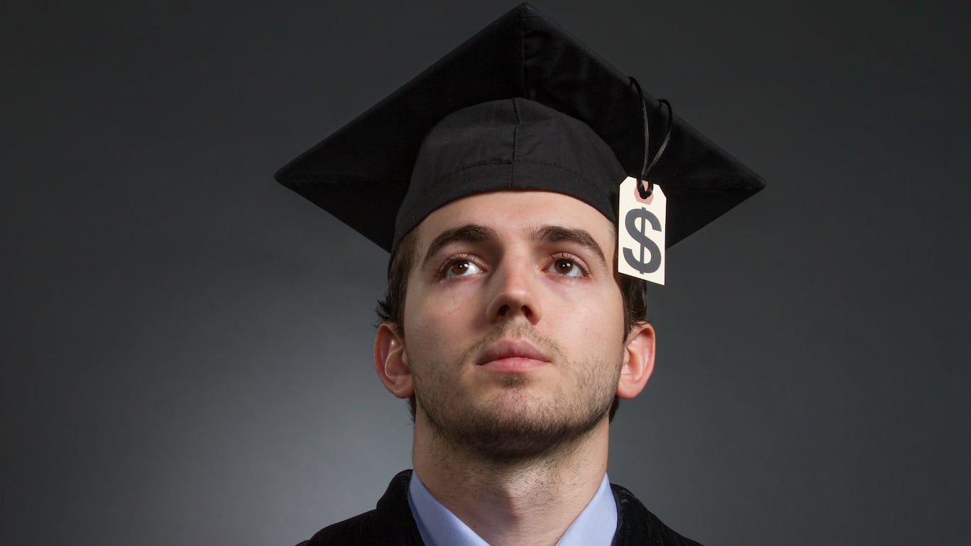 High school students are taking $300,000 in debt for $30,000 jobs: Here ...