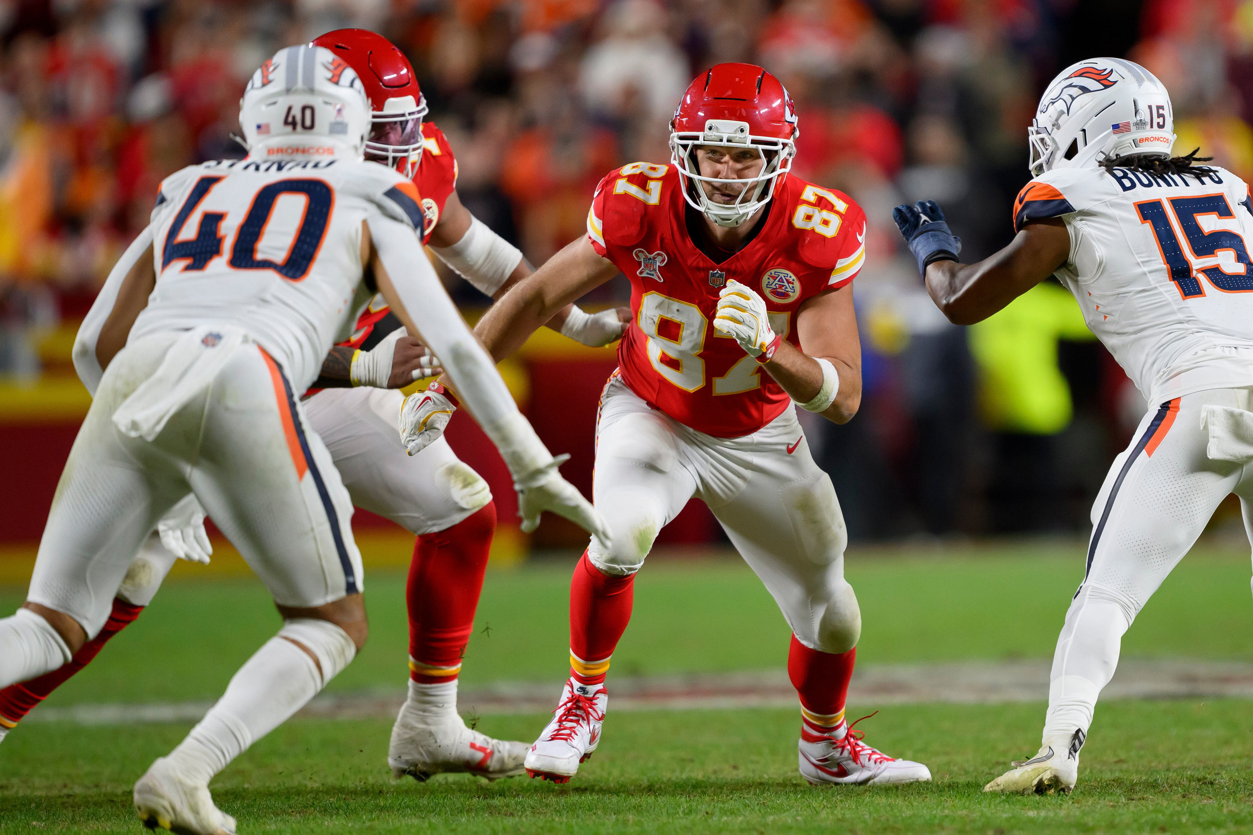 Chiefs, Broncos square off in 2026 season opener