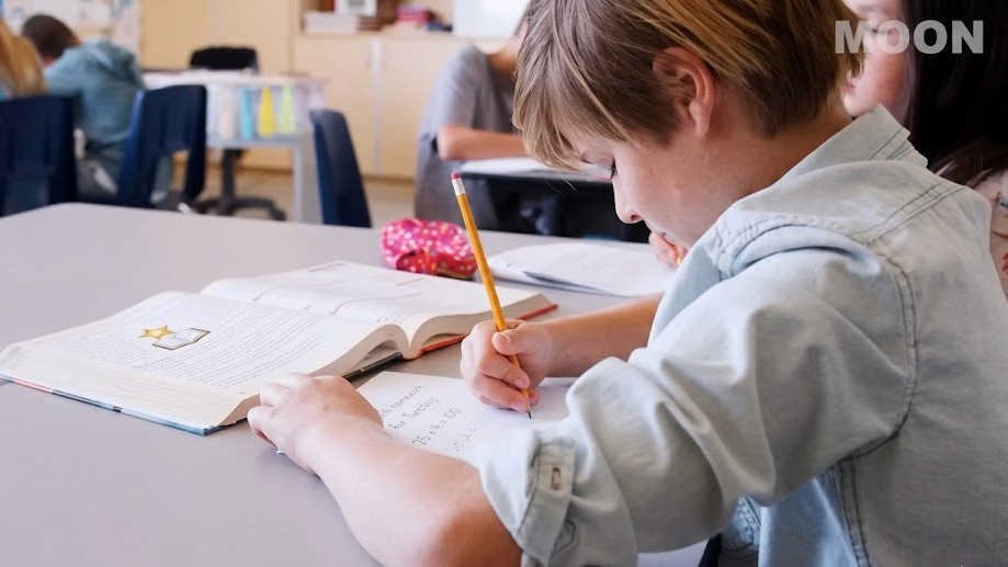 40% of American kids struggle to read - and teachers fear something ...