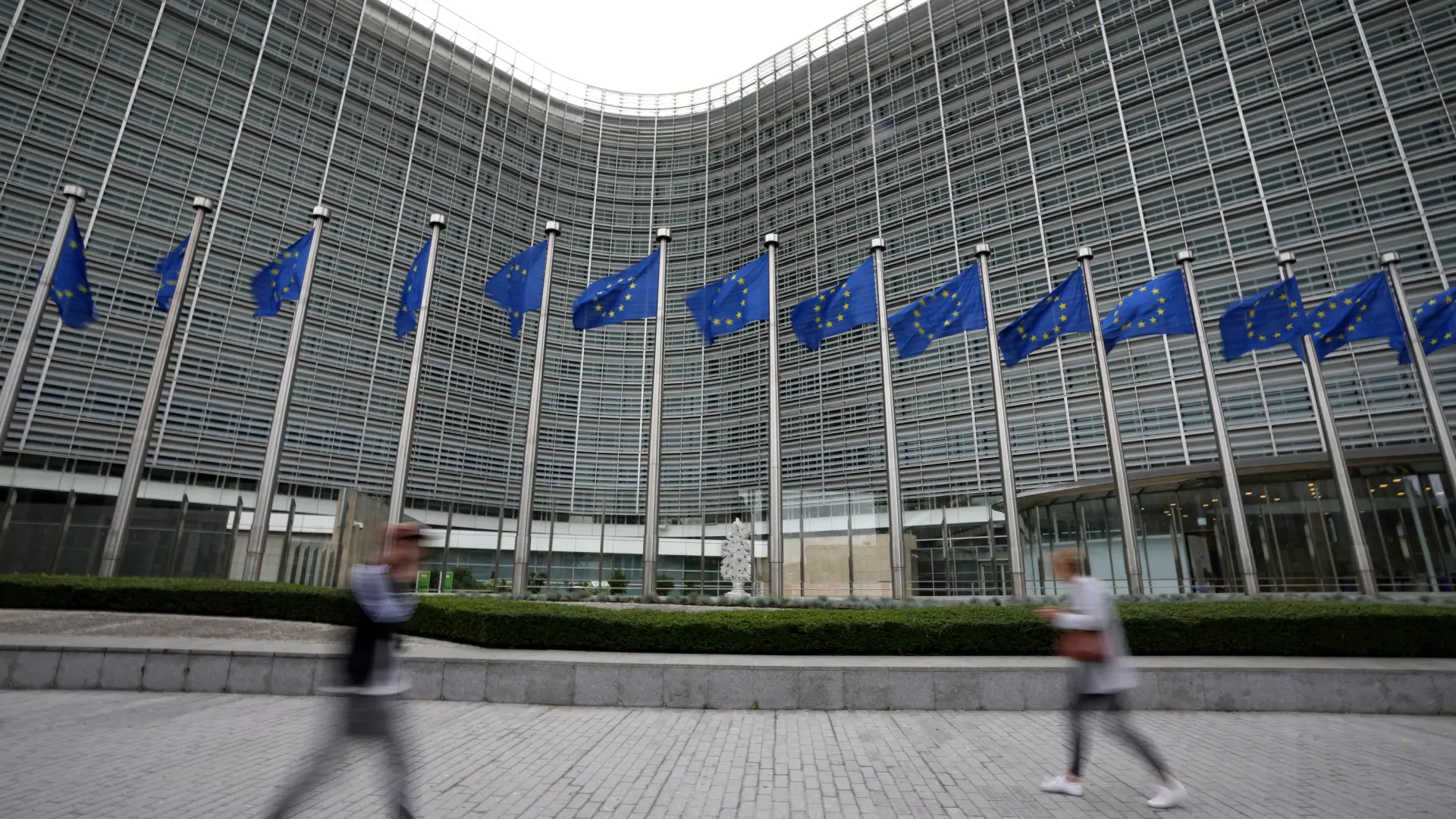 La Comisión Europea anuncia reuniones en Bruselas con el régimen ...