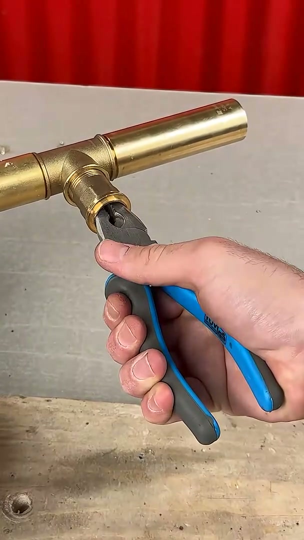 Tube fitting removal trick #diy #tube #removing #trick