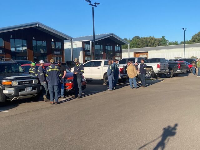 2 people dead, 1 injured in domestic shooting at plant in Nash, Texas