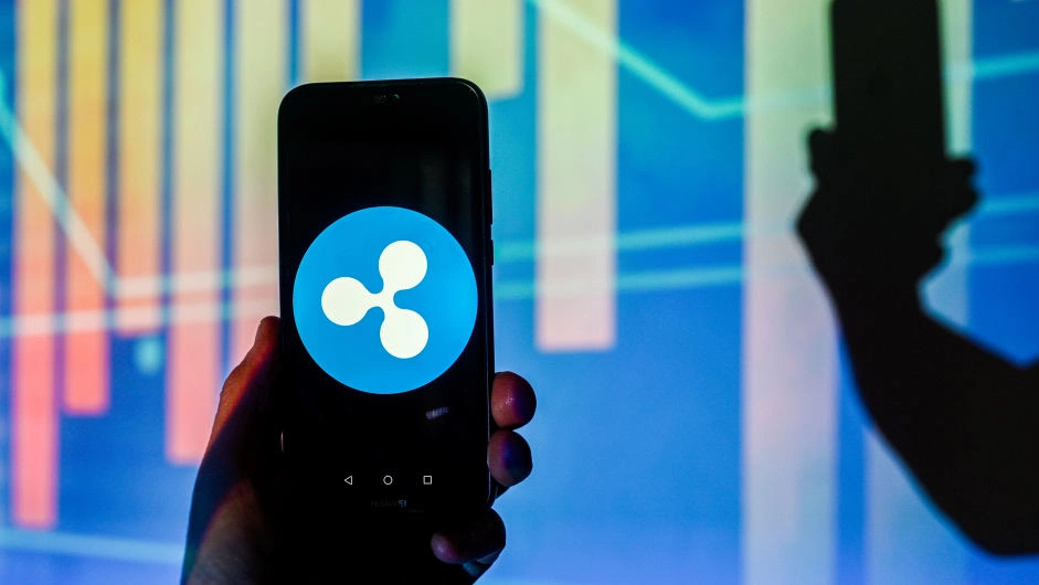 Ripple secures $200M credit line as XRP tests breakout