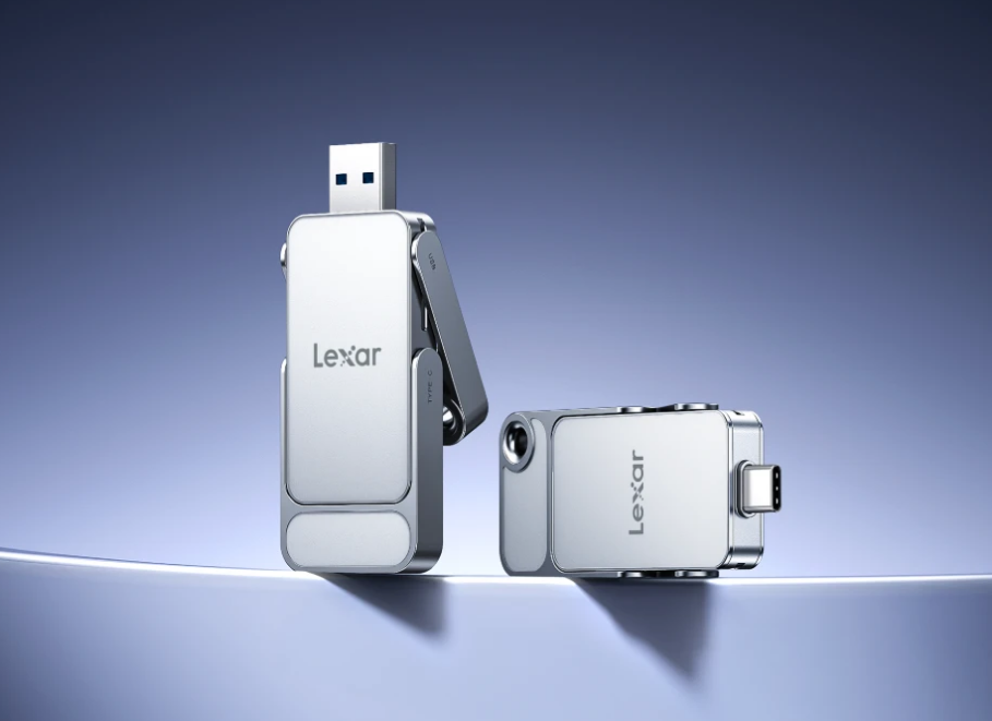 Lexar launches D70E portable SSD with USB-C and USB-A connectors