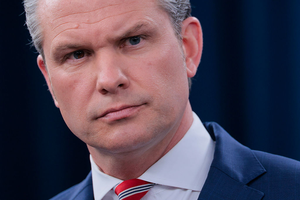 Hegseth devant le Congrès : il perd son sang-froid