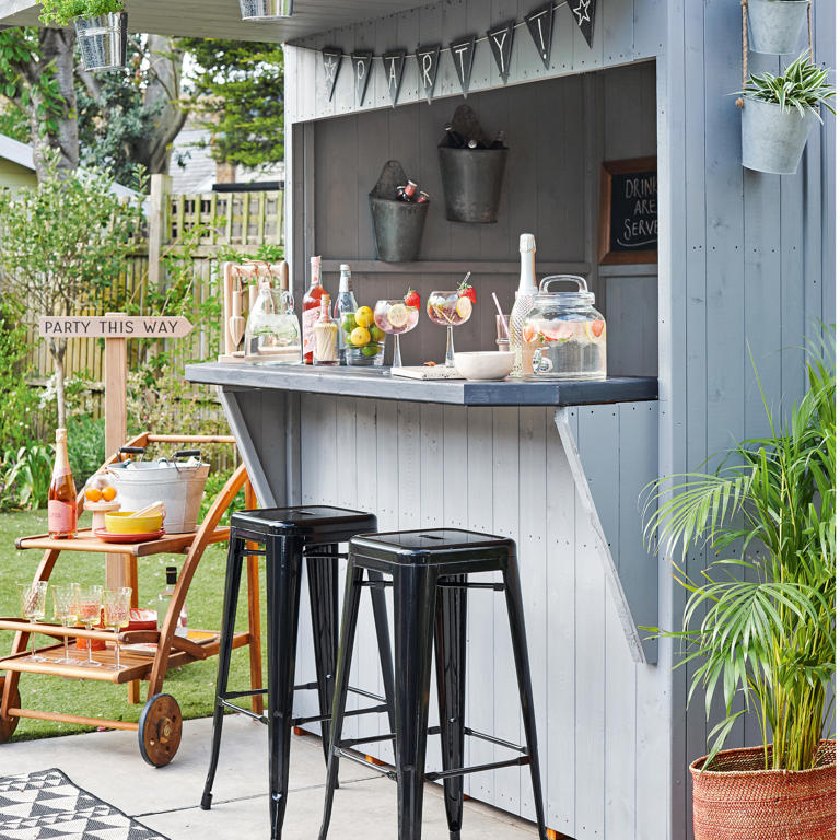 36 garden seating ideas to take your outdoor lounging and dining ...
