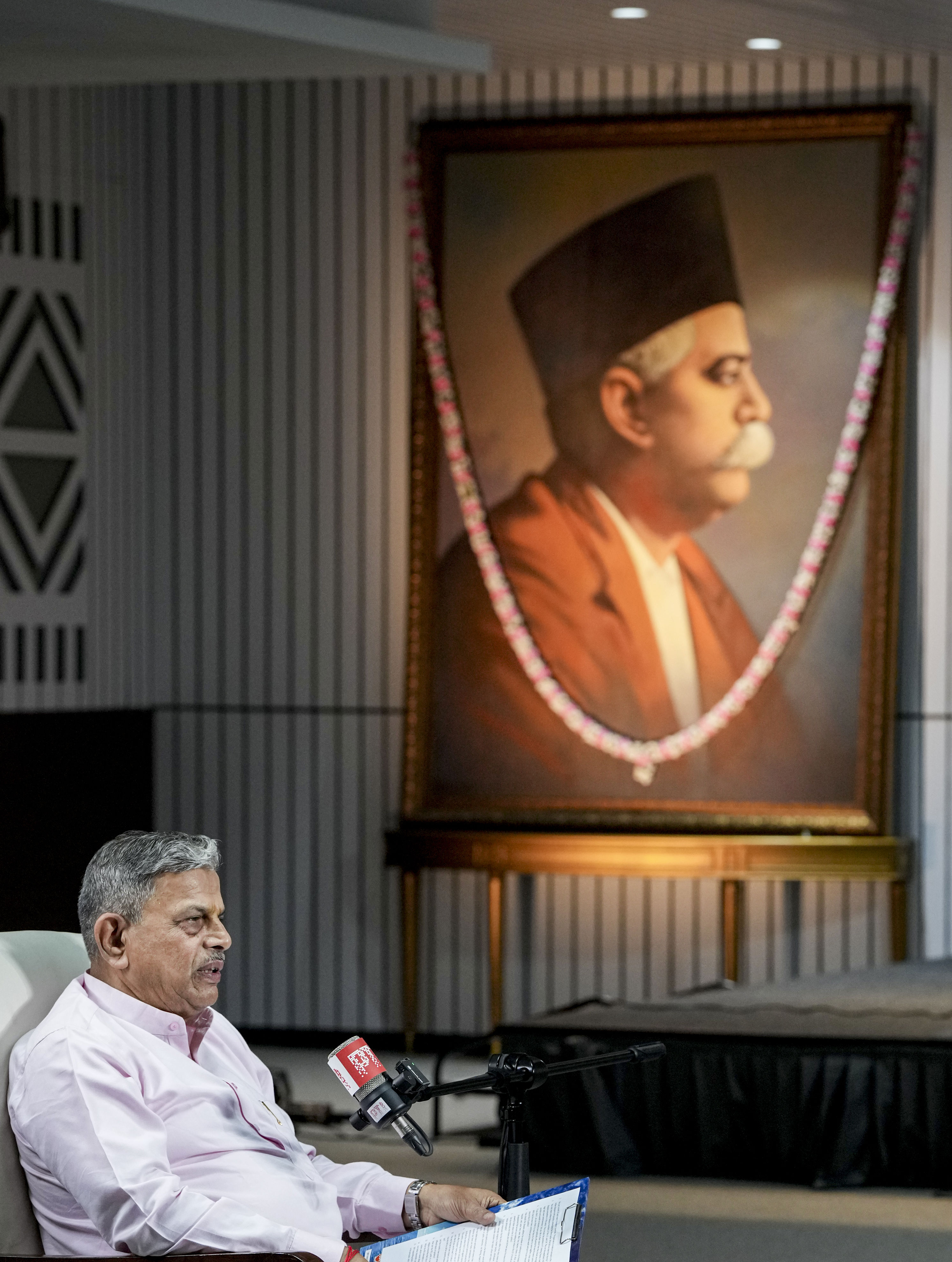 Sanatan eternal, won't go away for Udhayanidhi: RSS No.2 Hosabale