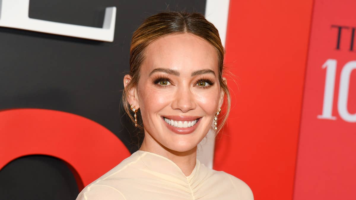 Hilary Duff shows off new swimsuit styles and tattoos in Sports ...