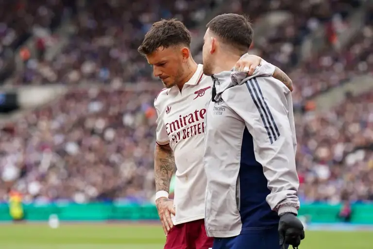 Arsenal : coup dur pour Ben White, le Mondial 2026 s’éloigne