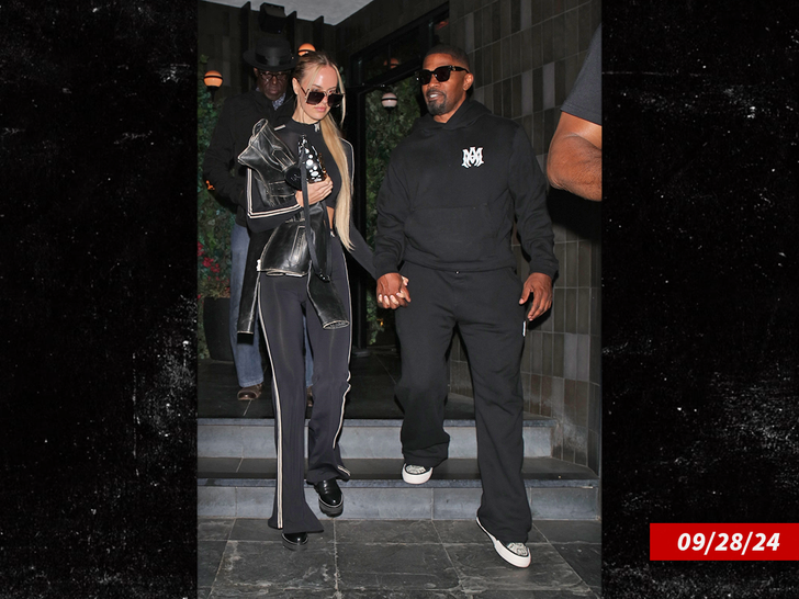 Jamie Foxx Expecting Baby With Girlfriend Alyce Huckstepp