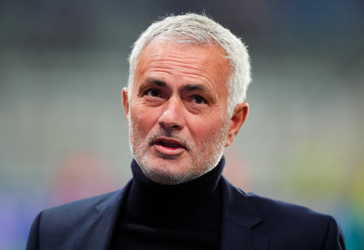 Real Madrid 'working on hijack bid' for Man Utd transfer target