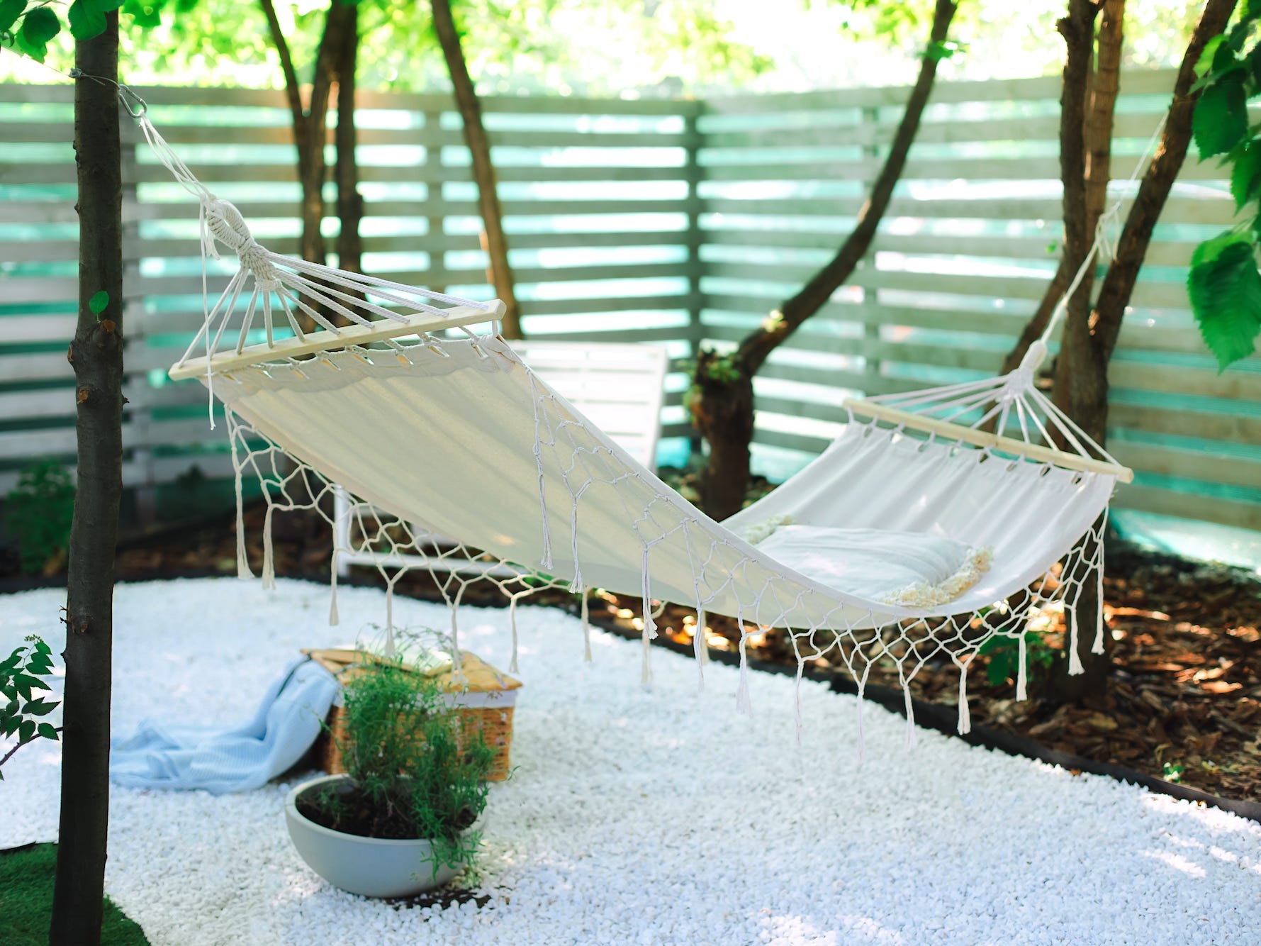 9 things landscapers, gardeners, and interior designers would never ...