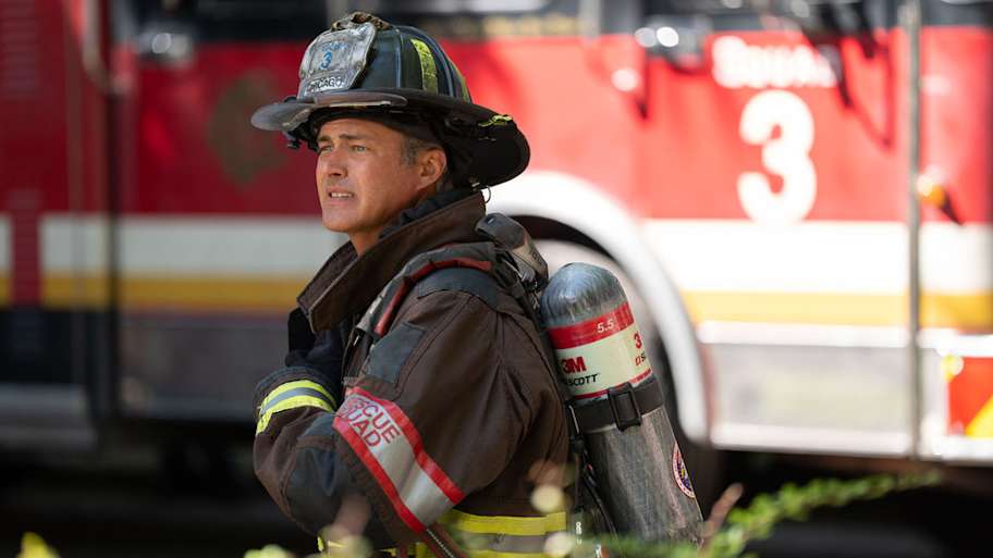 Fans are worried Taylor Kinney might leave Chicago Fire