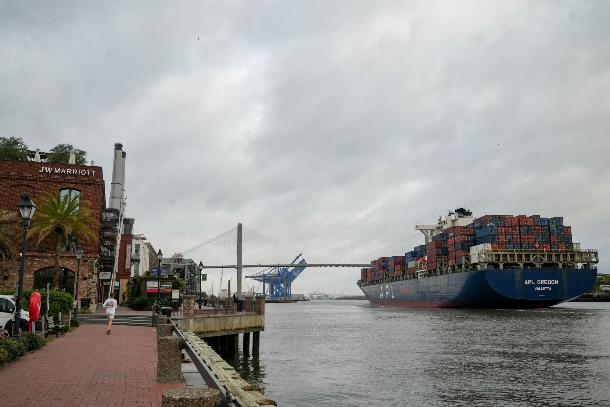 Court halts order finding new Trump tariffs unlawful for now