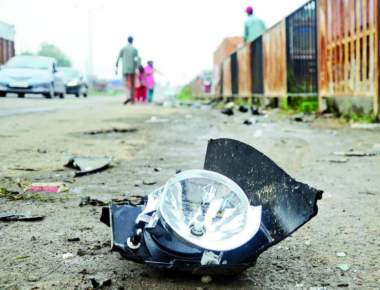 SUV rams auto-rickshaw; 8-year-old dies, 4 relatives severely hurt