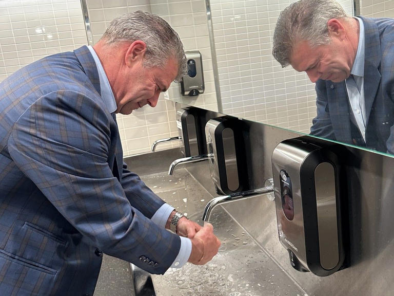 All-gender washrooms at renovated Hawrelak Park raise a stink for some
