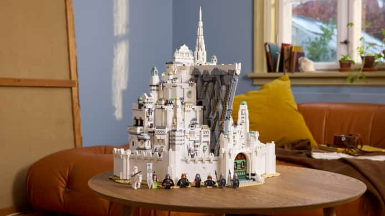 Seja o rei de Gondor ao construir Minas Tirith, o maior LEGO de O ...