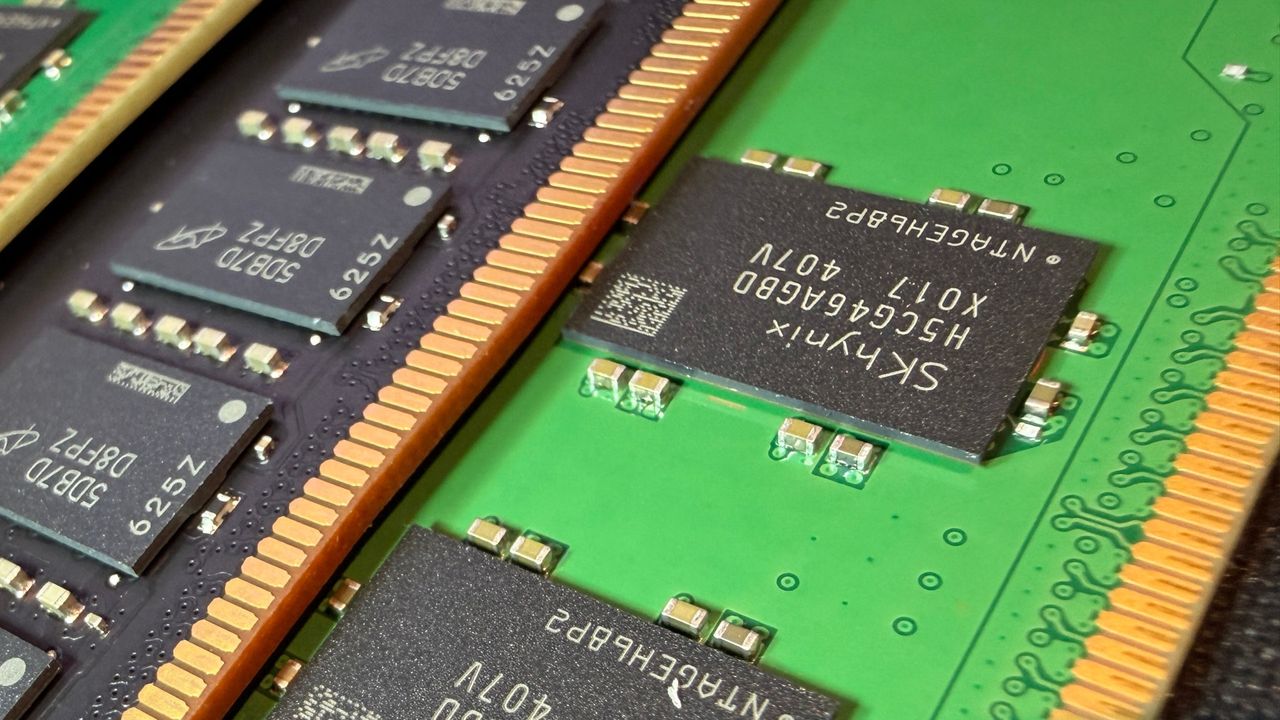 Now we have to watch out for surpisingly convincing counterfeit DDR5 ...