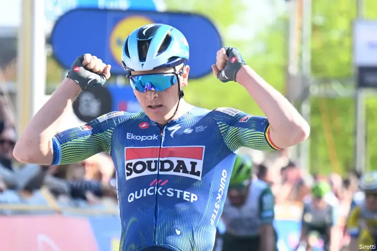 Heuvelspektakel in Giro d'Italia, maar woensdag ook Hongaars koersen