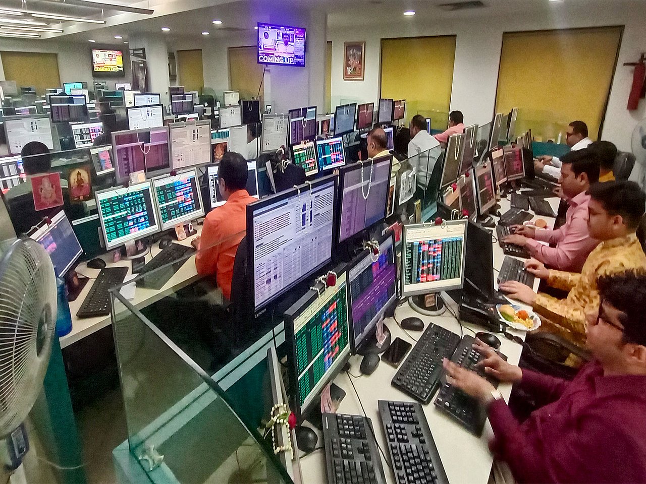 Early signs of economic distress as markets, rupee continue to fall