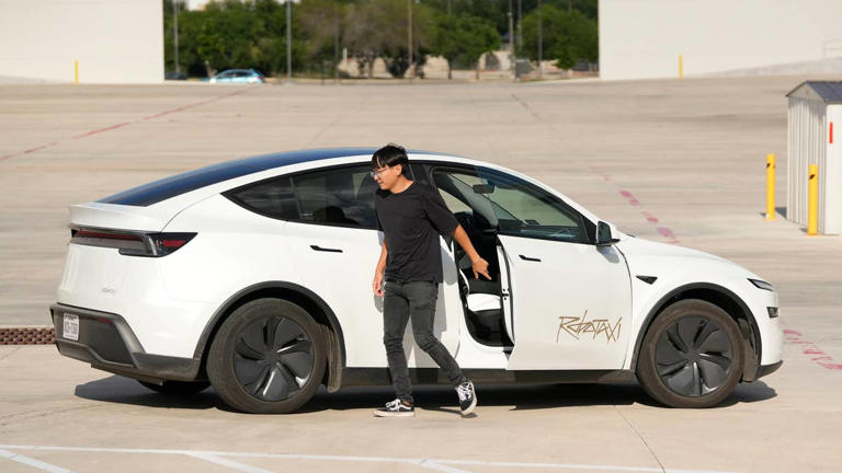 Tesla's plans for robotaxi dominance hit major snag in Austin