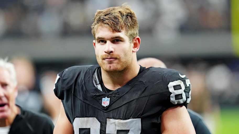 TE analyst shares why Michael Mayer will be pivotal in Klint Kubiak's ...